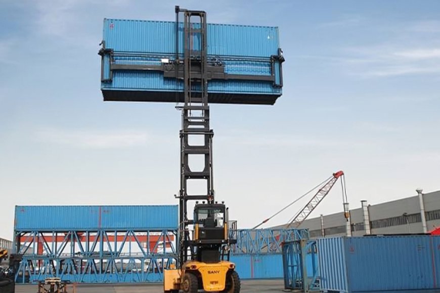 Sany's Twin Empty Container Handler
